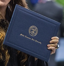 MTSU Created 1,892 New Alumni On Saturday - WGNS Radio